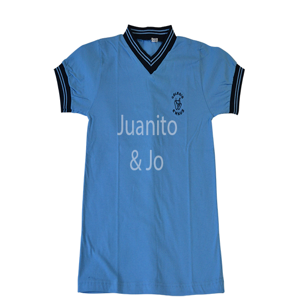 REMERA ALGODÓN MANGA CORTA CUELLO TIPO V COLEGIO EMAUS – Uniformes Juanito